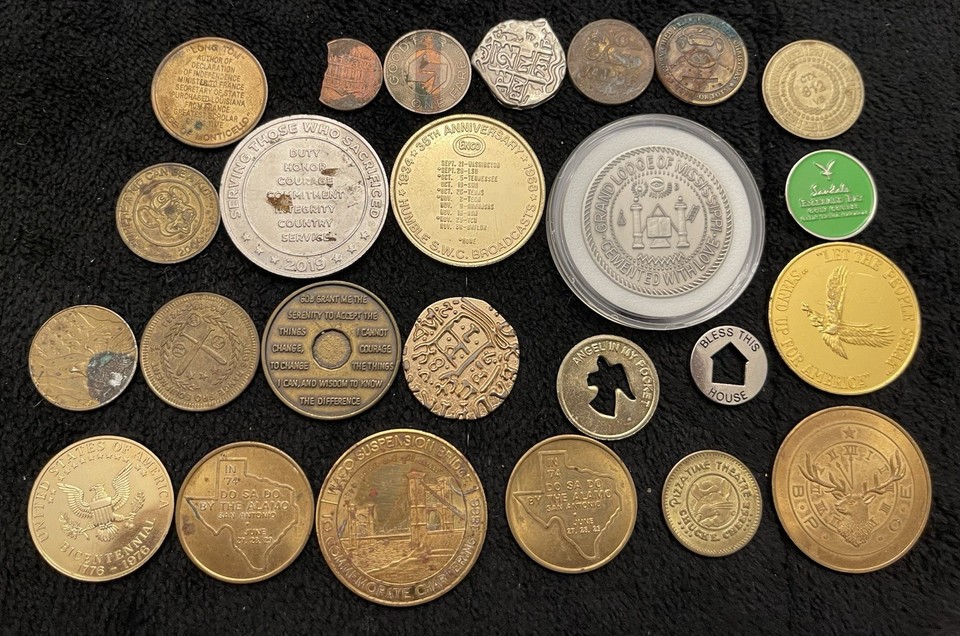 25 pc Estate Collection Vintage Art Medals & Tokens Medallion Lot ...