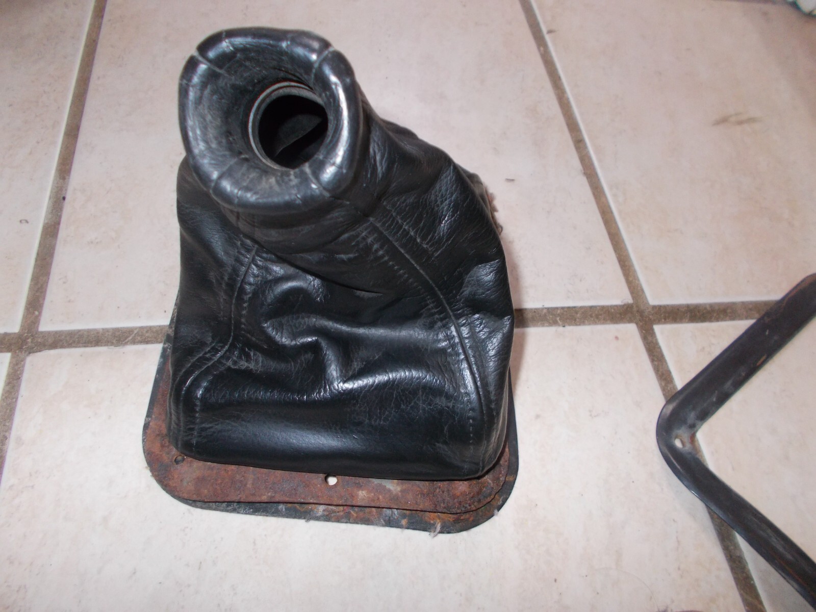 82-87 CHEVROLET CHEVY S10 GMC S15 2WD MANUAL SHIFTER SHIFT BOOT GM OEM ...