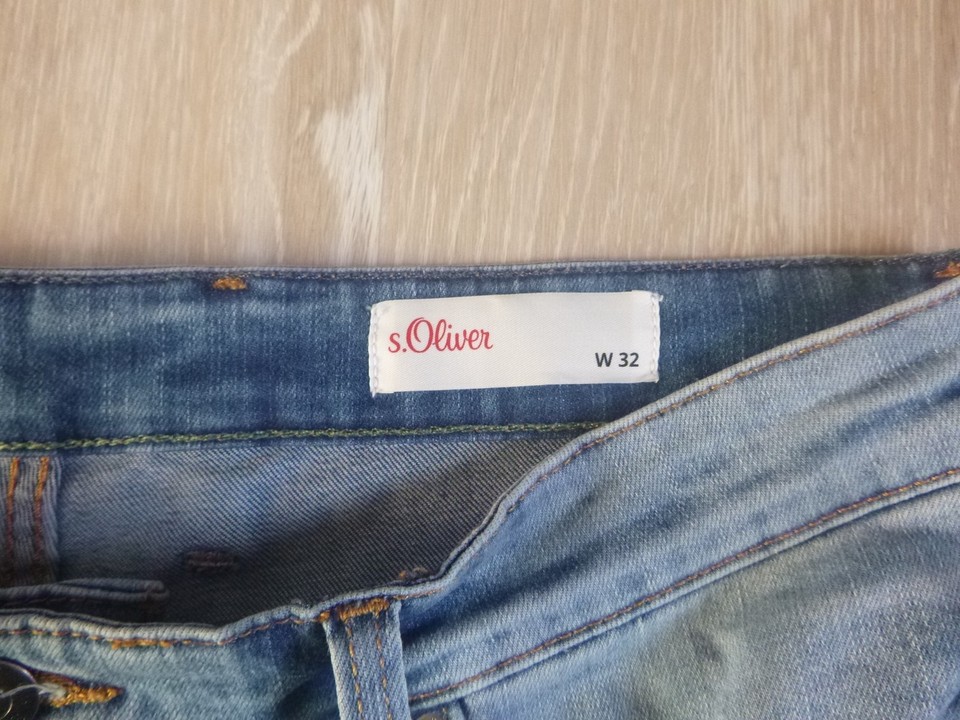 s. Oliver Herrenshorts/kurze Jeanshose Keith in Gr. W32 | eBay.de