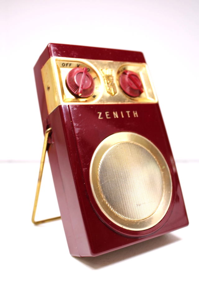 VINTAGE EARLY OLD 1950s NICE COLOR ZENITH ROYAL 500 TRANSISTOR RADIO ...