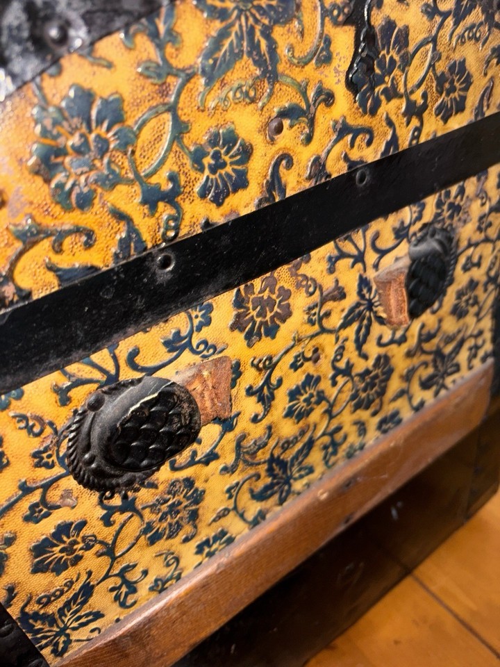 Antique 1870's Embossed Tin Dome Camel Top Steamer Trunk | eBay