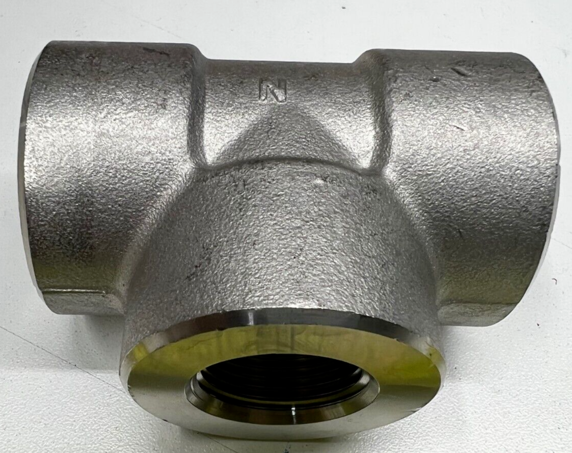 1/2" Tee 304 Female NPT Threaded Stainless Steel Class 3000 Pipe ...