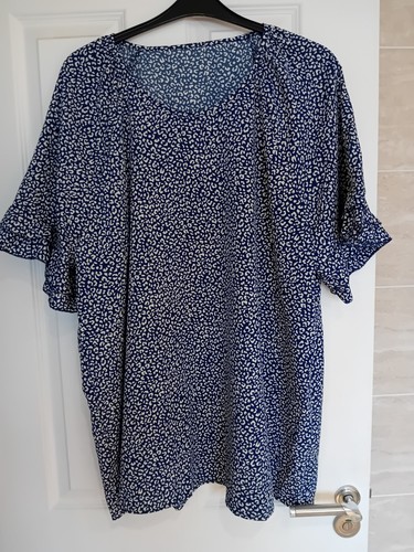 Beautiful blue and white top from Temu. BNWT. 5XL (24/26) | eBay UK