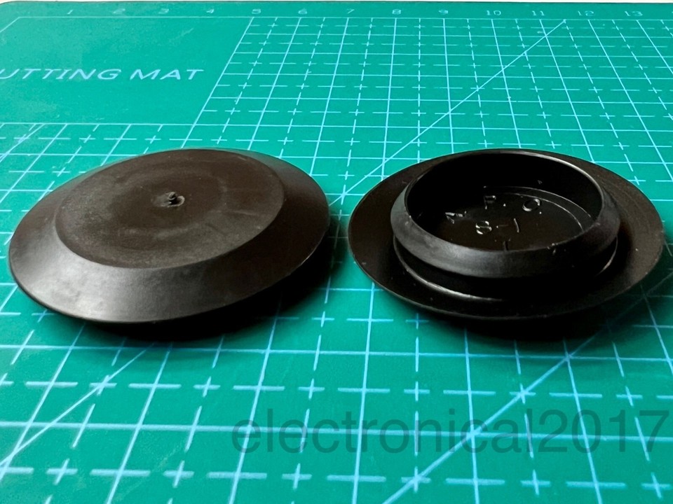 2pcs Essentra Push-fit Black Plastic Hole Plug for Sheet Metal, 1" (25 ...