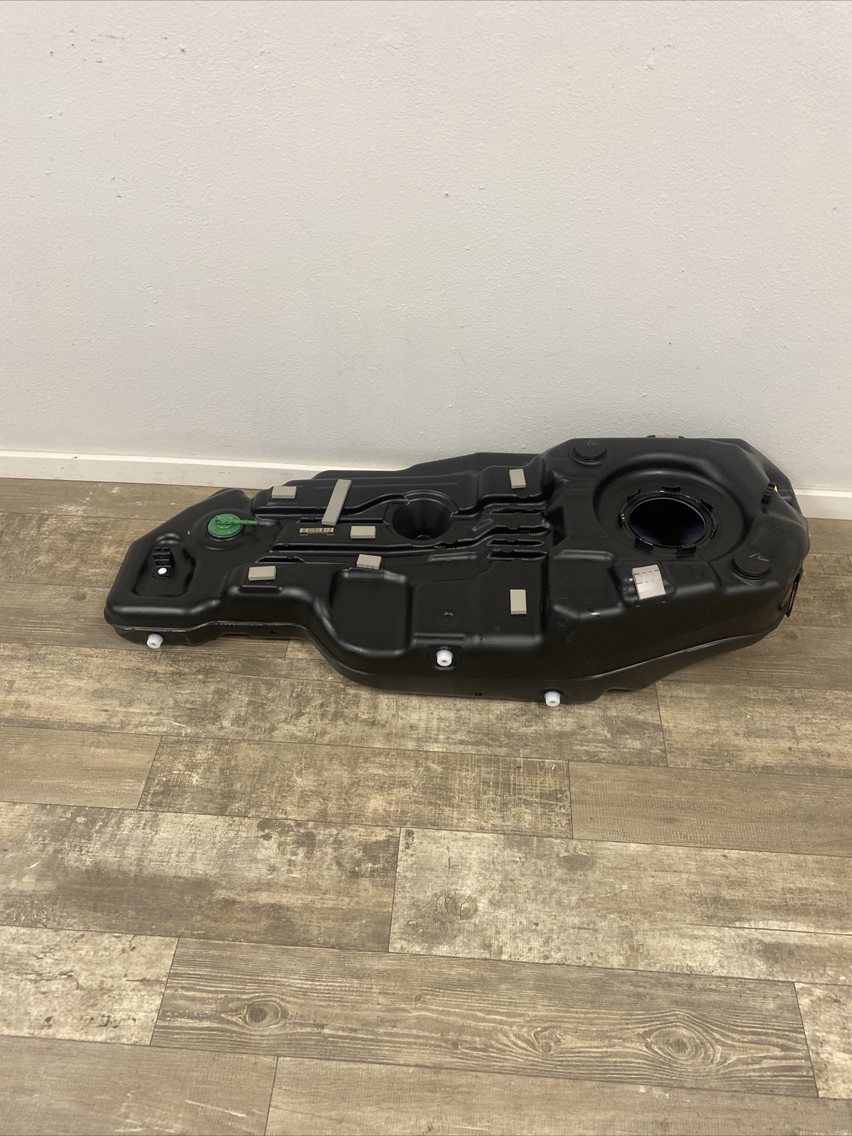 Genuine Ford Fuel Tank L1MZ-9002-C | eBay