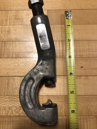 VTG K-D Heavy Duty Nut Buster / Splitter No 715 Mechanical Metal Screw ...