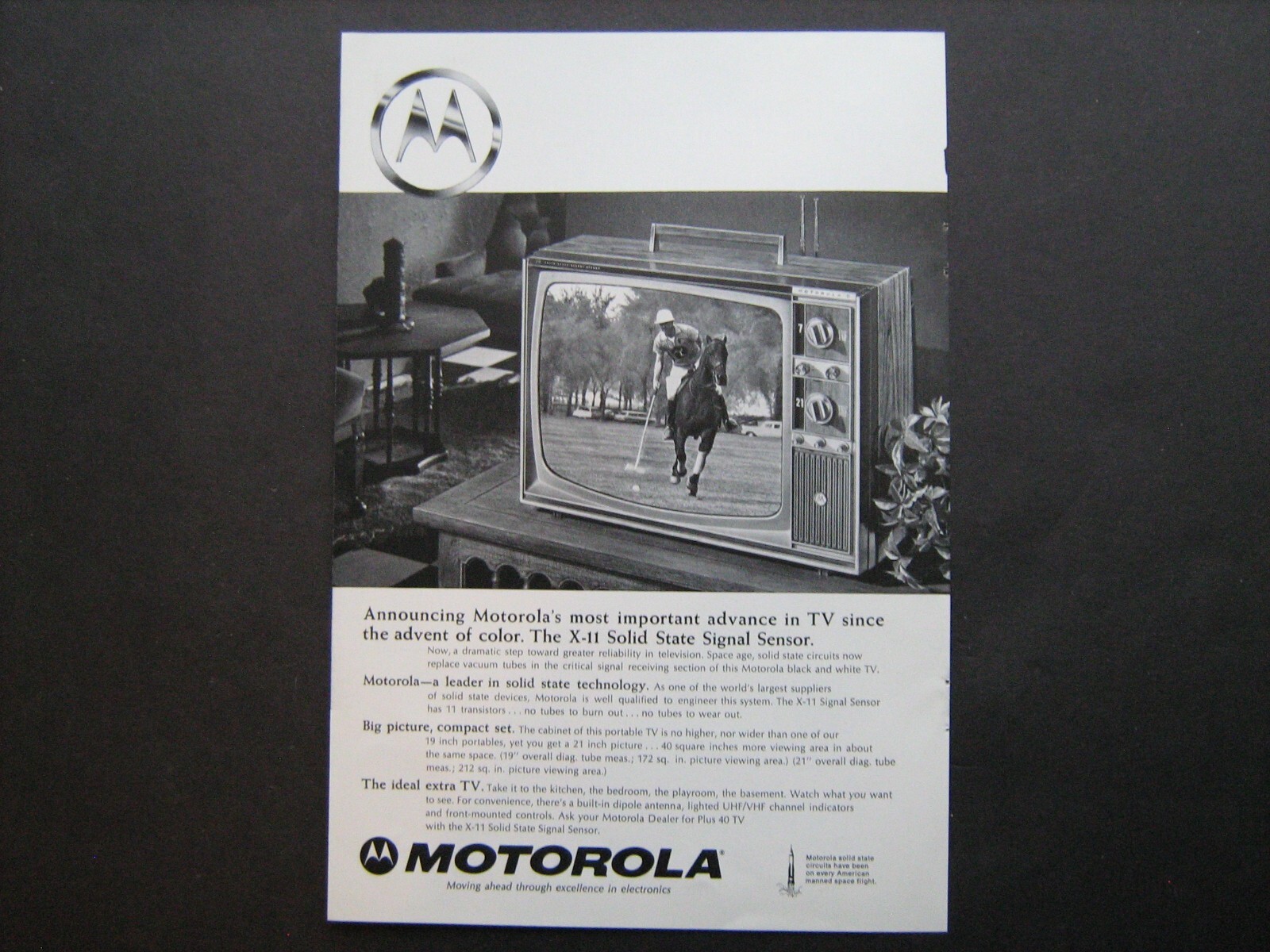 1966 Motorola 21" TV--"The X-11 Solid-State Sensor Television ...