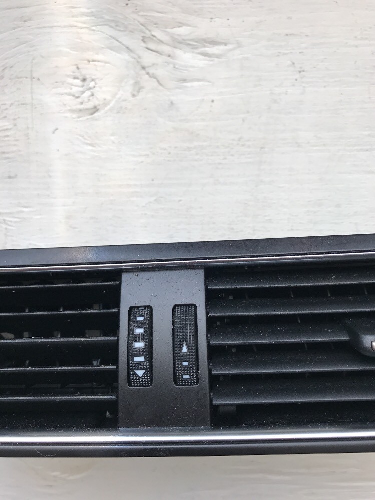 AUDI A4 CENTER DASH VENTS OEM 8T1 820 951 C OEM AIR PANEL | eBay
