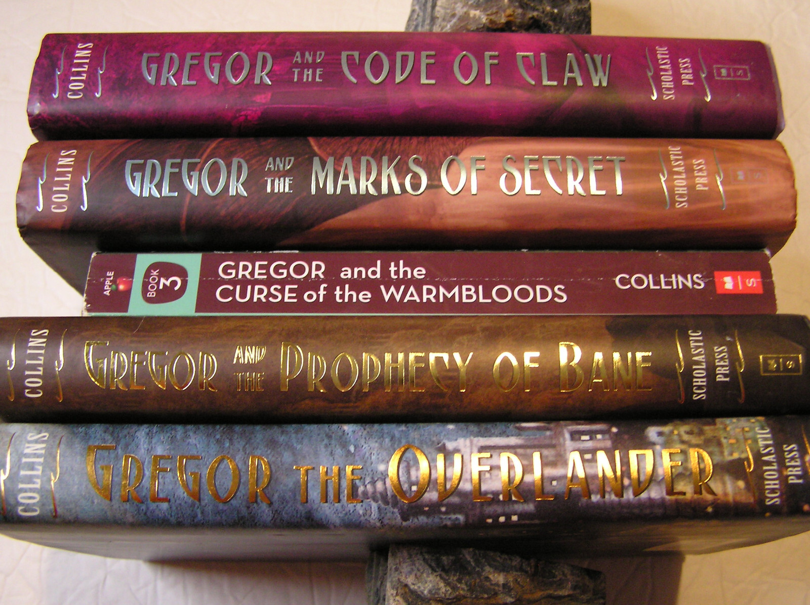 Lot of #1-5 Gregor the Overlander Series by Suzanne Collins. | eBay