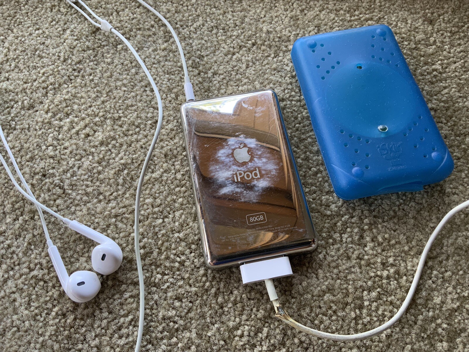 Apple IPod Video 80GB; Original 6th Generation; Model 2173; Apple 2007 ...