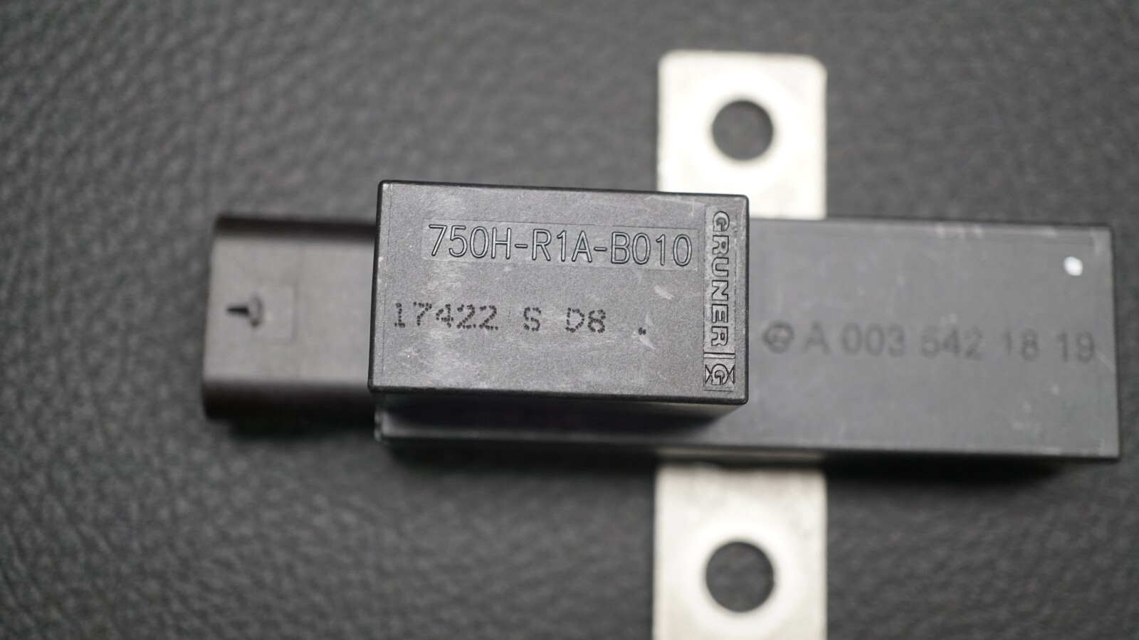 OEM MERCEDES BENZ W205 W218 X253 W222 FUSE BOX RELAY CONTROL MODULE ...