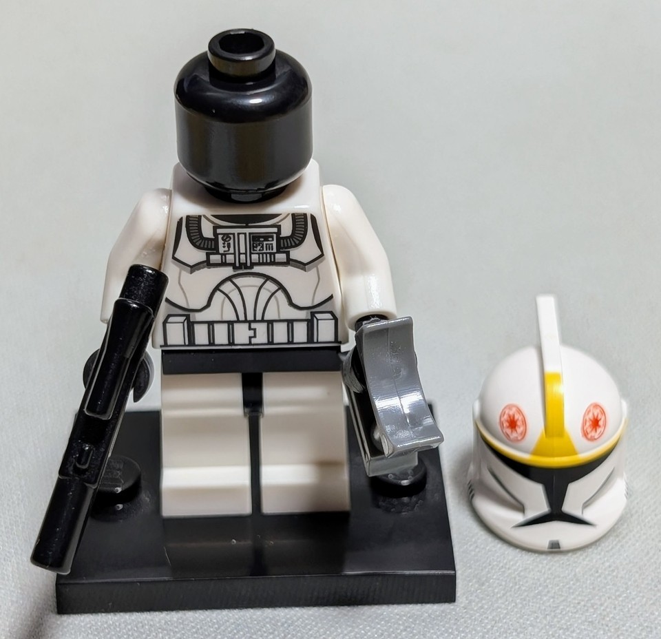 Lego SW0355 & SW1146 Clone Trooper Pilot Commander Minifigure Star Wars ...