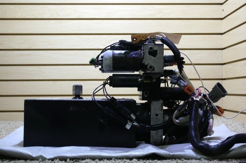 Used Hwh hydraulic pump/ motor/ tank AP2260 model from 2001 Newmar ...