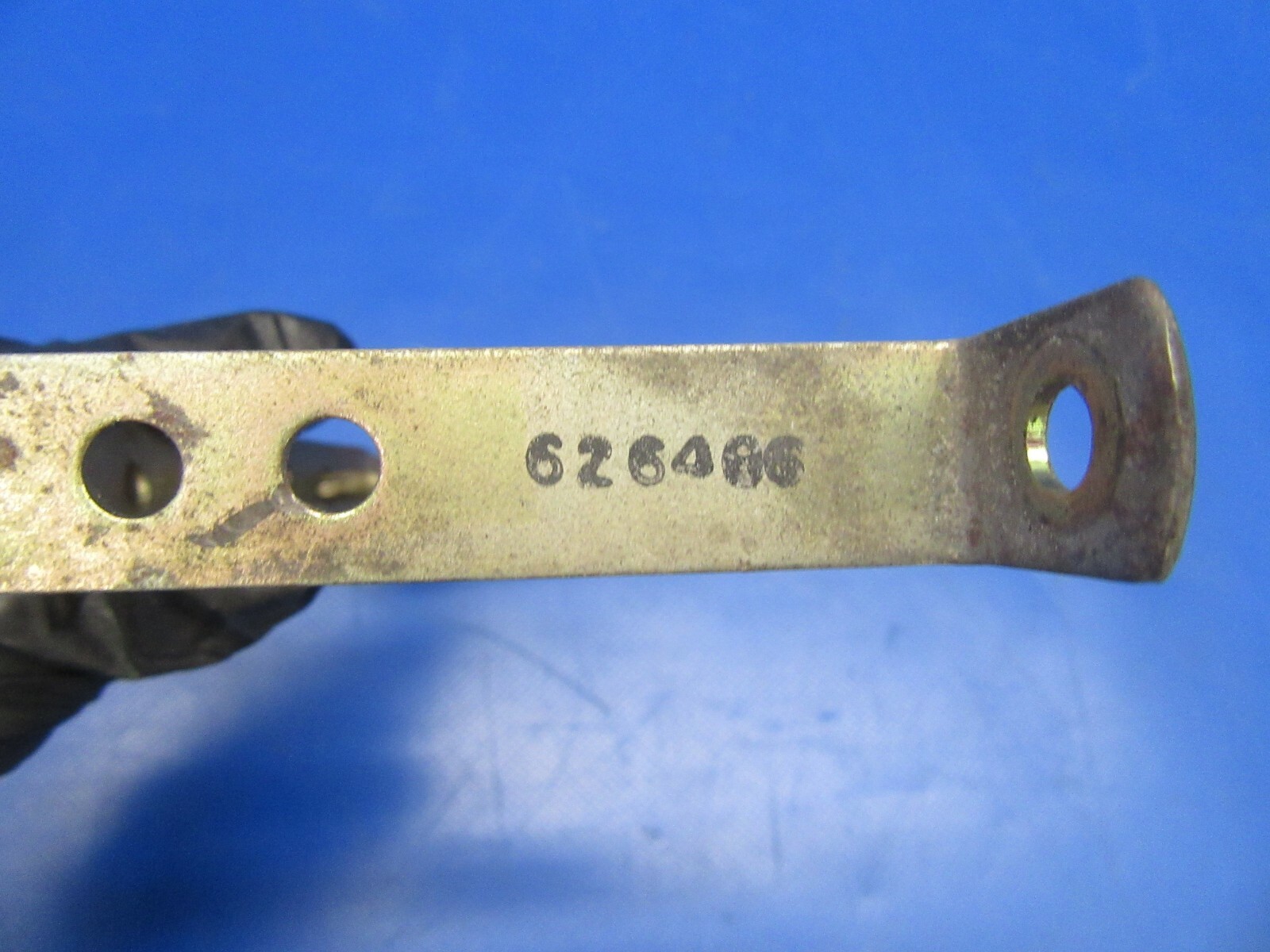 Continental Bracket Fuel Injector Line Bracket 626486 (0319-236) | eBay