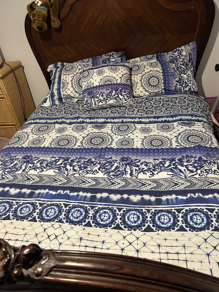 Desigual 4 piece Reversible quilt duvet cover 2 pillowcase plus a ...