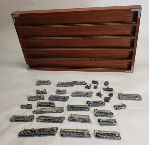 32 Count Franklin Mint Pewter Trains & Display Stand Worlds Greatest ...