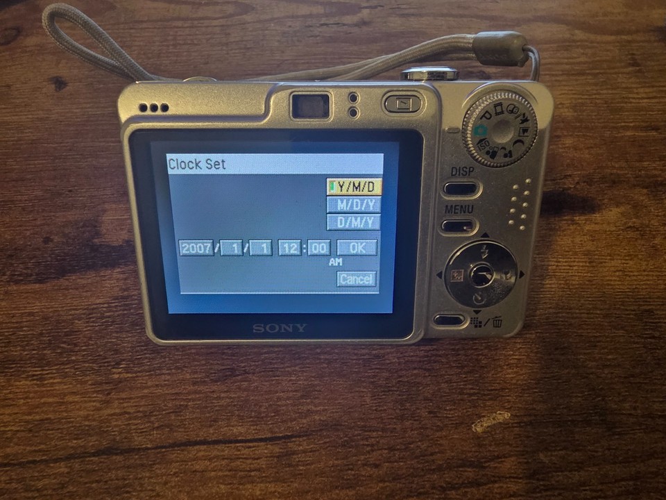 Sony Cyber-shot DSC-W55 7.2MP 3x Optical Zoom Digital Camera Black ...