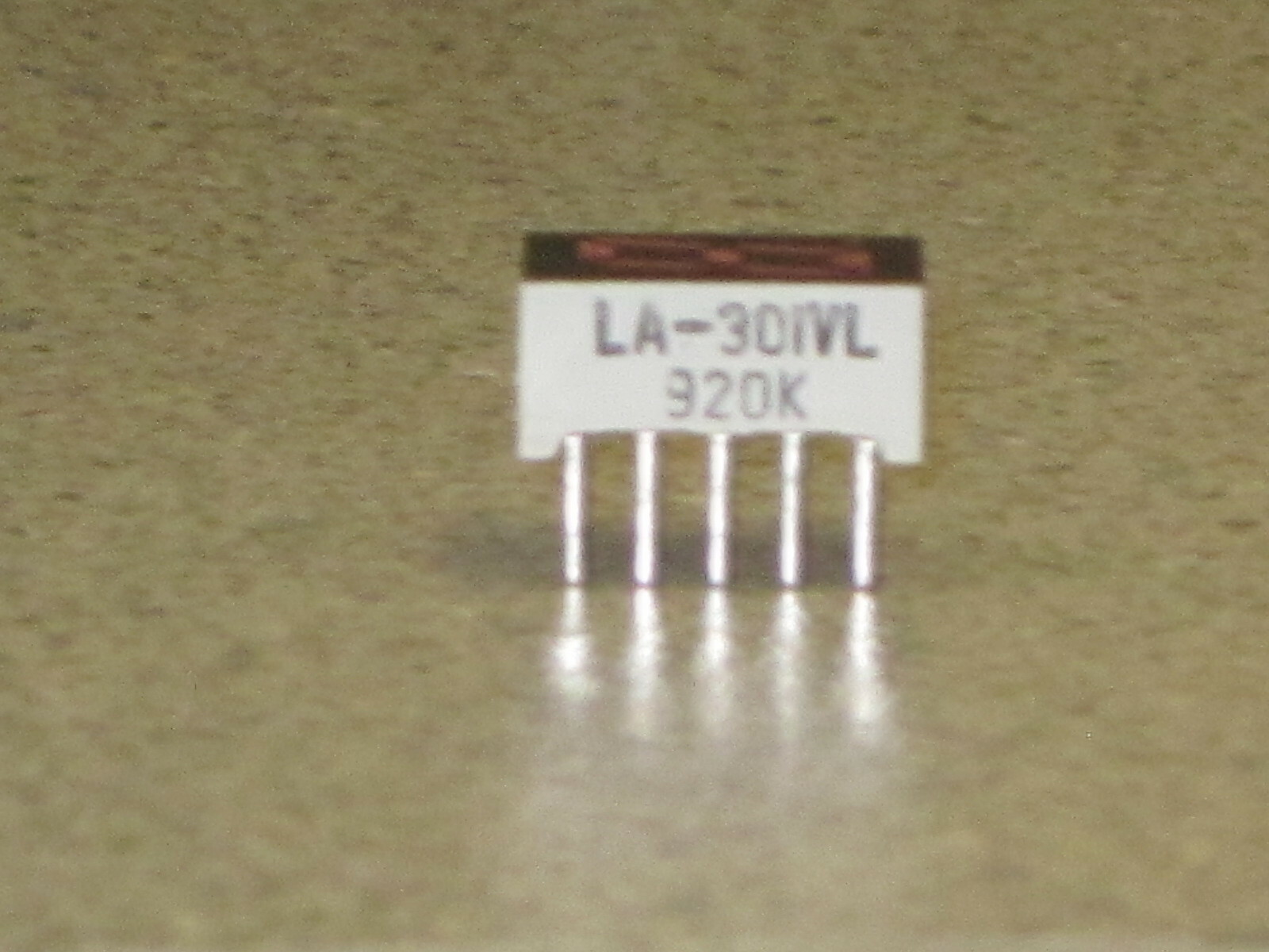 130 ROHM LA-30IVL 7 Segment Single Digit 8mm Red LED Numeric Displays ...