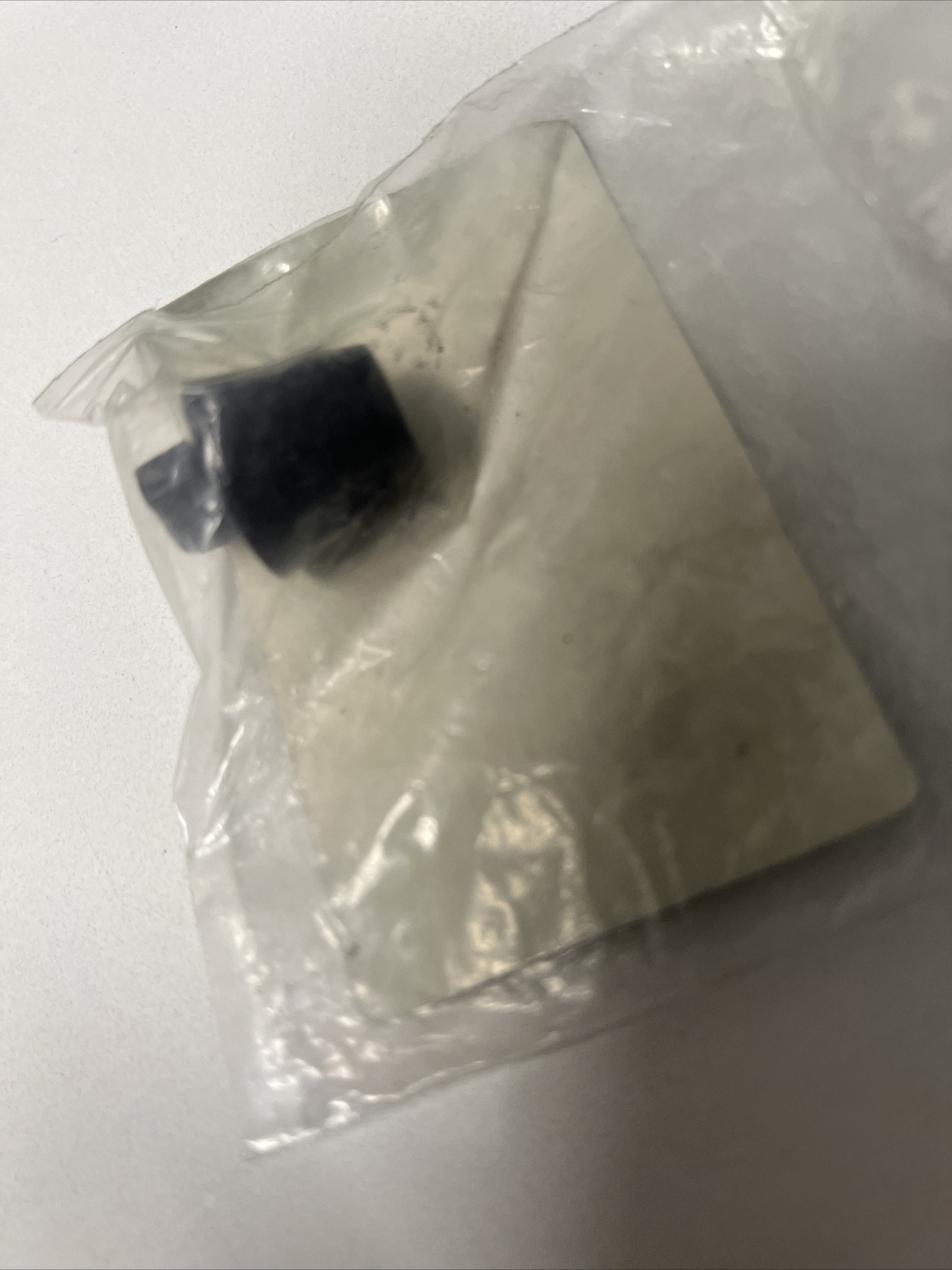 LAND ROVER DISCOVERY L462 Hood Stop Inner Buffer LR006639 NEW GENUINE ...