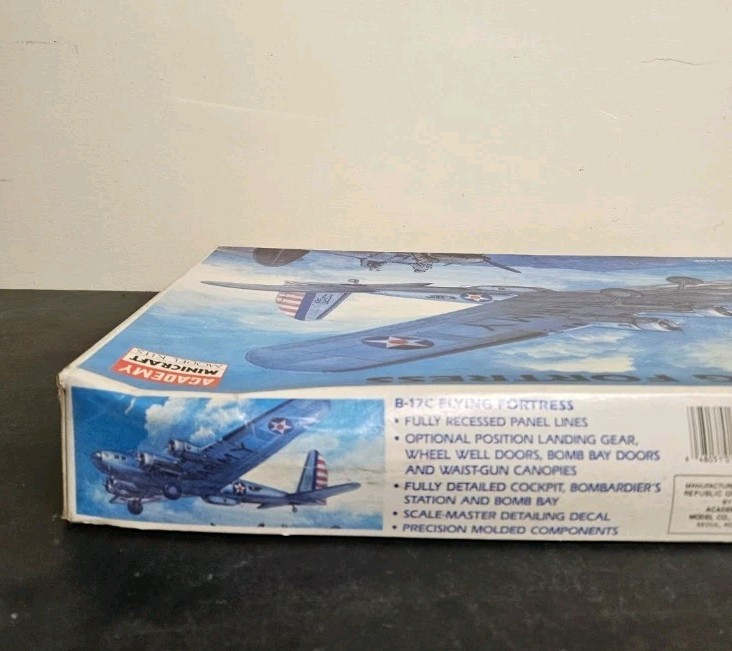Academy Minicraft B-17C Flying Fortress 1/72 Scale Model Kit 1666 New ...