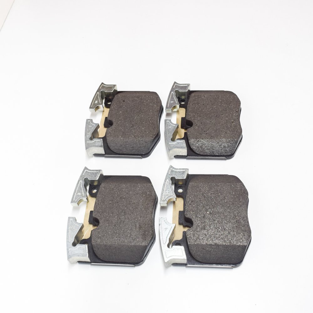 BMW 5 G30 Front Brake Disc Pads Set 34116889570 6889570 2019 NEW ...