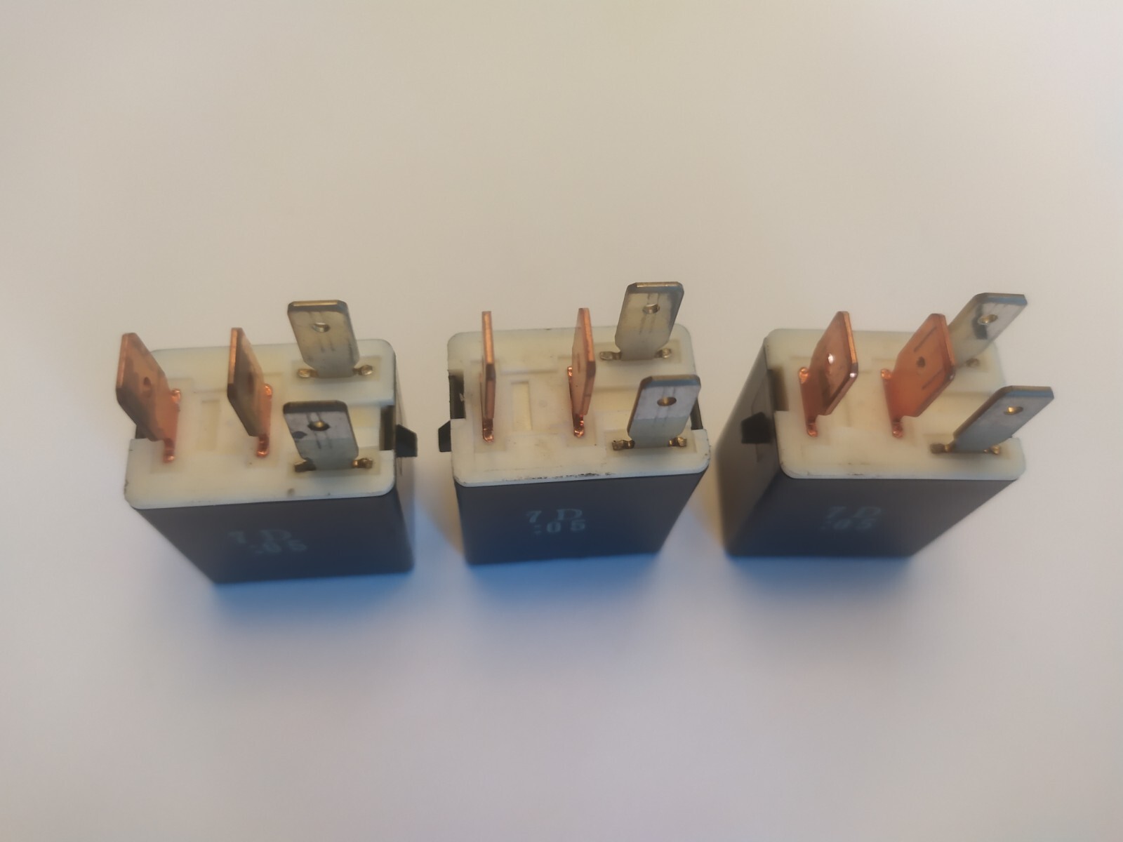 GENUINE TOYOTA LEXUS 4 PIN BLACK RELAY SET X3 DENSO 90987-02012 / ...