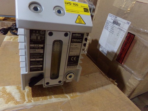 Oerlikon Leybold Trivac D4B Vacuum Pump w/ Lafert AMM 71Z BA4. 1/2 HP ...