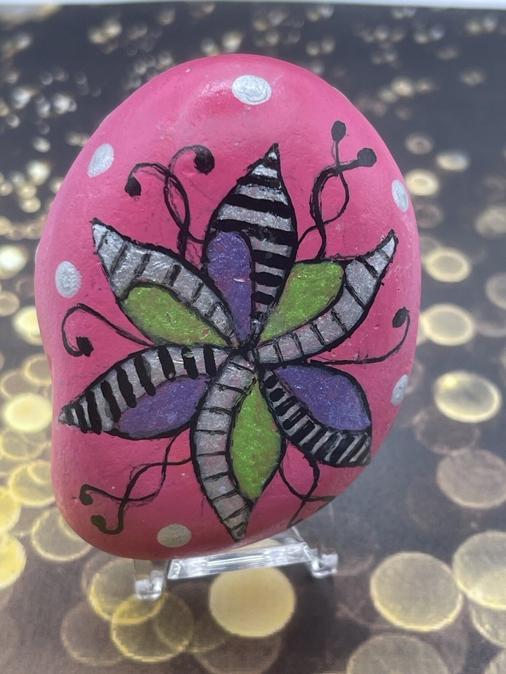 Abstract Geometric Design Flower with Metallic Paint, Painted Rock ...