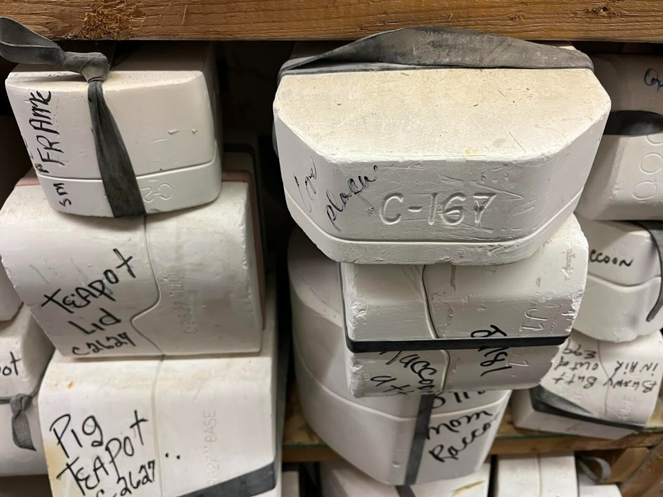 LOT SLIPCAST CERAMIC SLIP MOLDS - HOLIDAY - SANTAS / PUMPKINS / EASTER ...