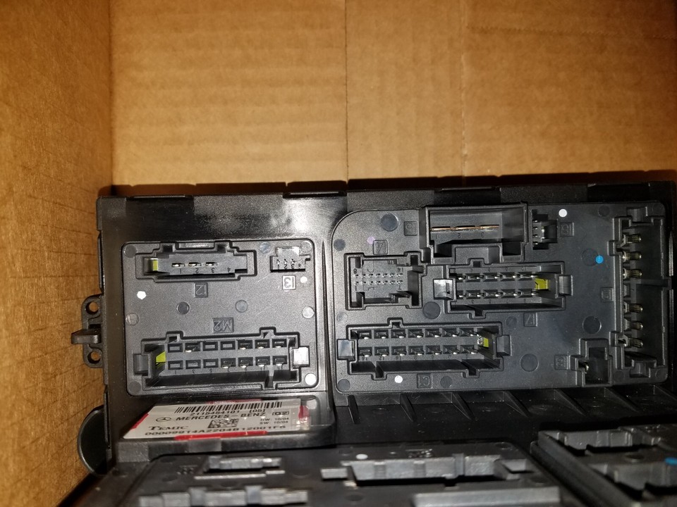 2003-2011 MERCEDES W211 E320 E350 E500 FRONT SAM FUSE BOX RELAY CONTROL ...