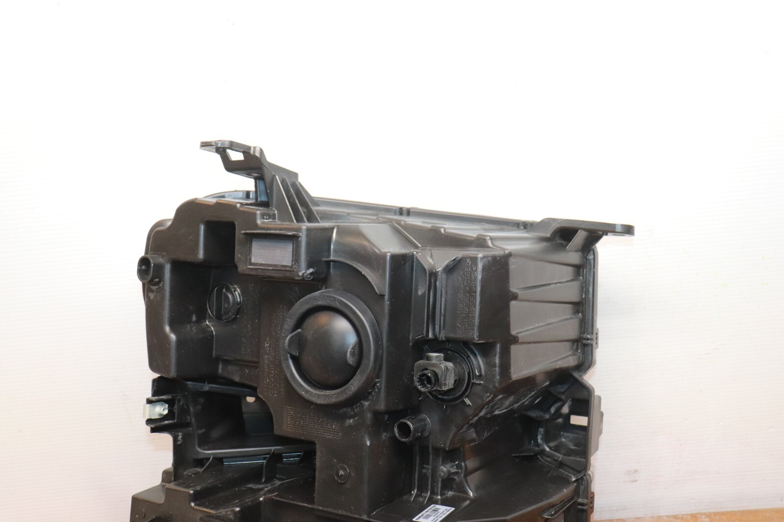 2019 Chevy Silverado 1500 LH Driver Halogen Headlight 84621848 for sale ...