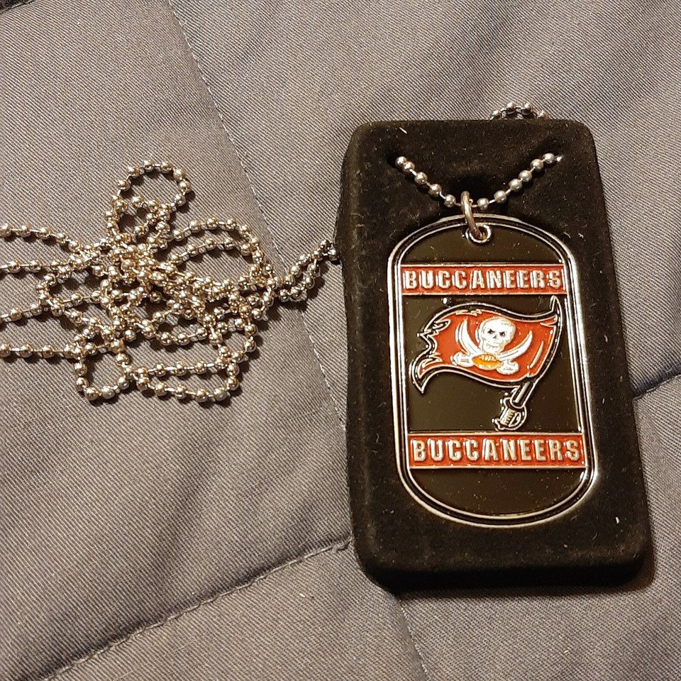 Officially Licensed Neck Tag Dog Tag Necklace TAMPA BAY BUCCANEERS | eBay
