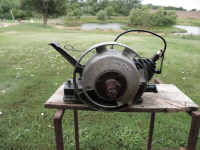 Engines - Running Maytag Model 92 Gas Engine
