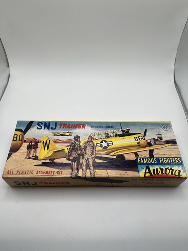 Vintage 1956 Model Air Plane Assembly Kit SNJ Trainer 1/4” Scale Model ...