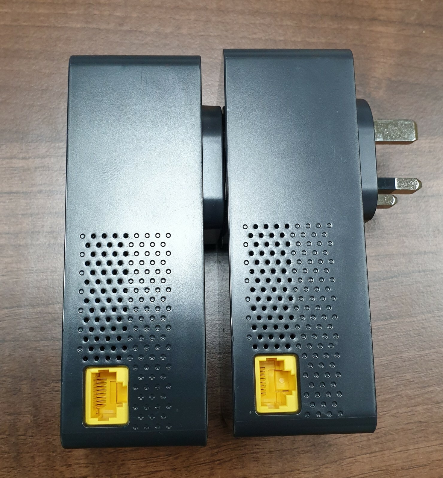 2 x D-Link DHP-P610AV Powerline Adapters 1000Mbps Gigabit TalkTalk, BT ...