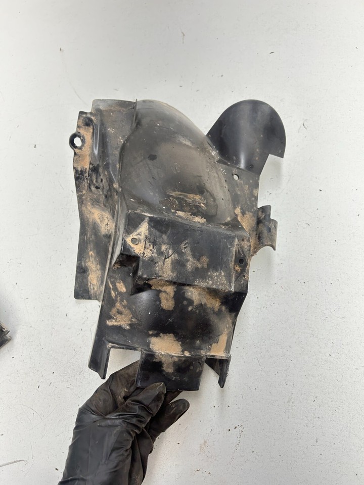 97 1997 Suzuki DR650SE Dr 650 OEM Rear Back Fender Inner Plastic Mud ...