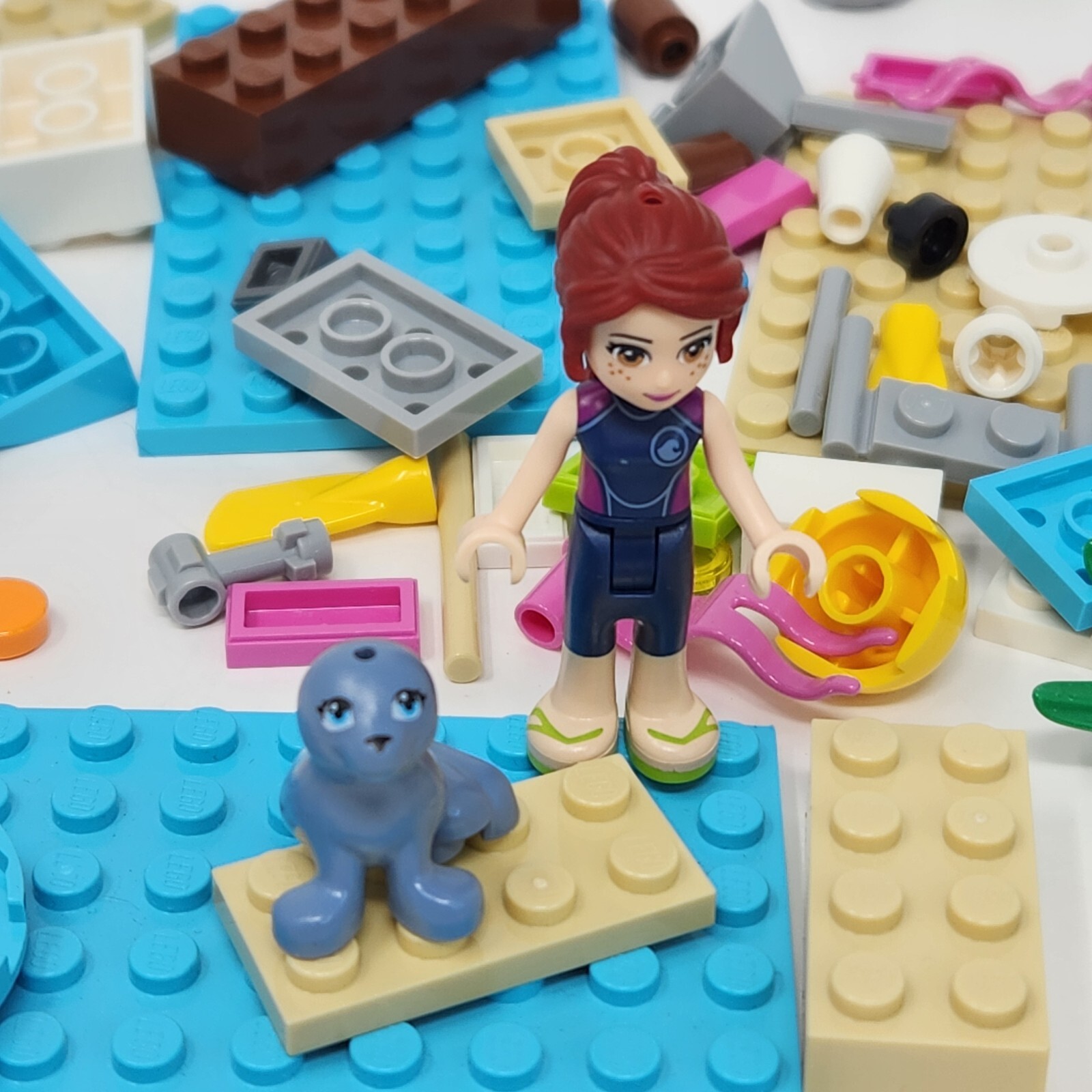 LEGO FRIENDS HEARTLAKE SURF SHOP # 41315 99% COMPLETE SET W ...