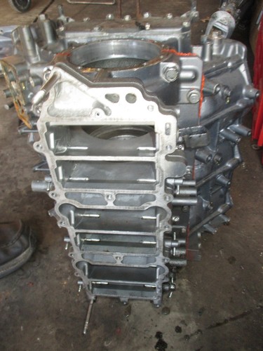 Yamaha 200hp OX66 2 stroke outboard crankcase block | eBay