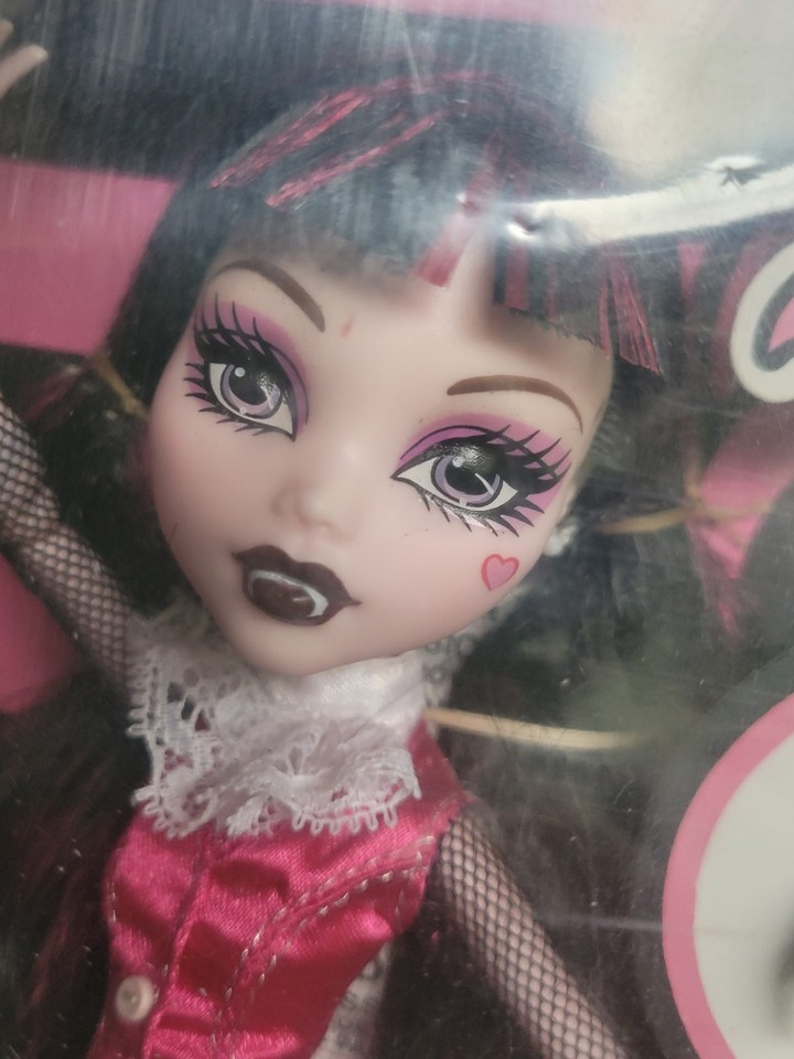 2009 Monster High First Wave Generation 1 Draculaura Doll | eBay