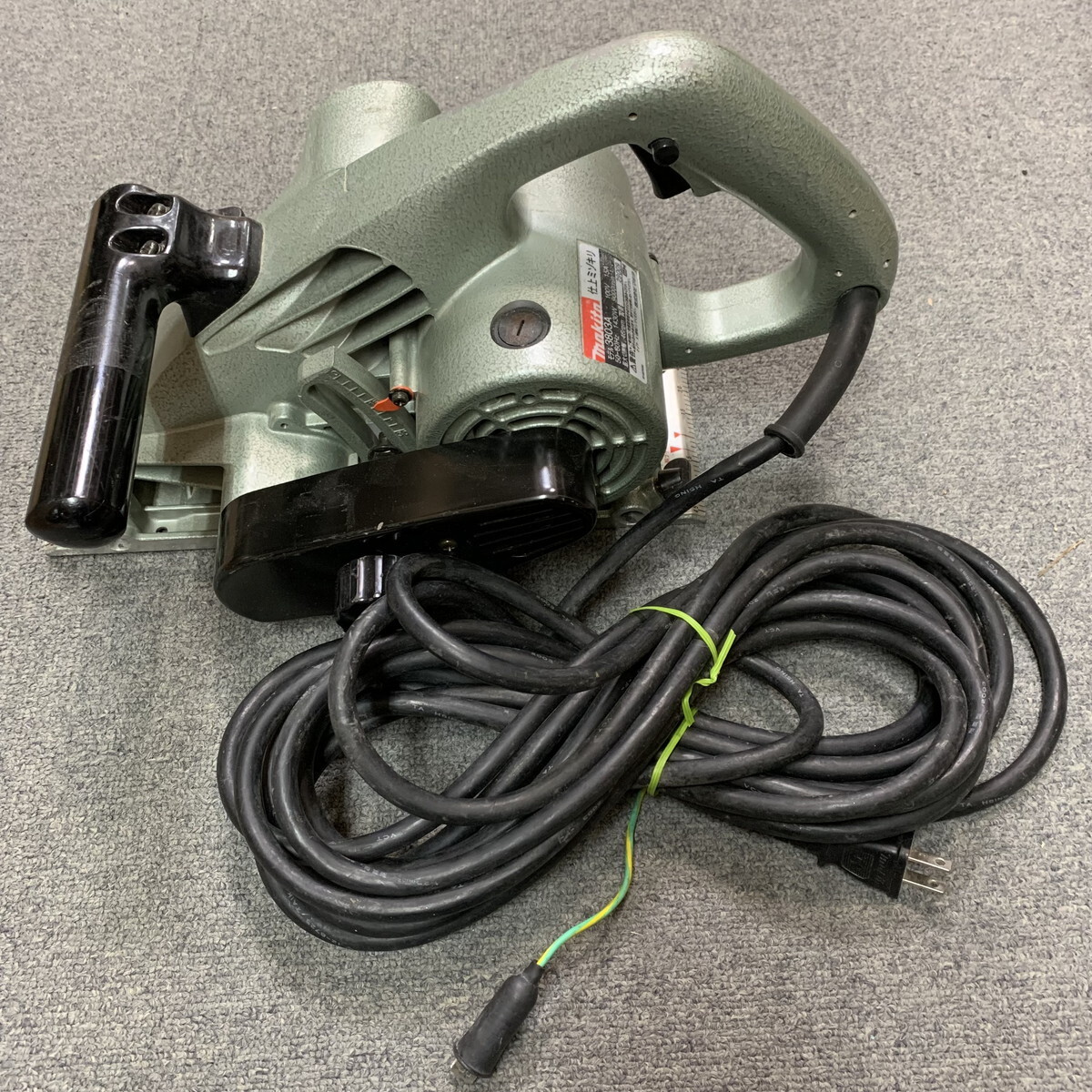 Makita 3803A 4-3/4 Inch Professional Groove Cutter Working 100V 15A ...