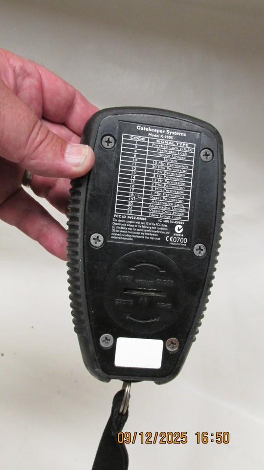 Gatekeeper Systems CartKey2 k-9805 remote control w3z-k9805 Cart Key 2 ...