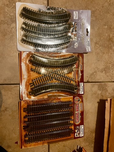 Lot of 3 Packs of T and S Train Tracks Straight and Curve 23pc +carts ...