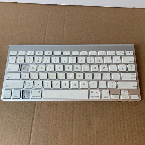 Genuine Apple A1255 Wireless Bluetooth Keyboard - Tested Couple Keys ...