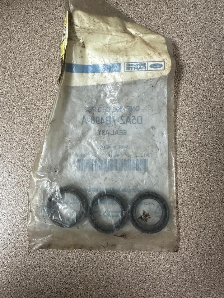 3 NEW OEM PIECES FORD 1984/2019 "SEAL" MANUAL SHAFT SEAL, D5AZ-7B498-A ...