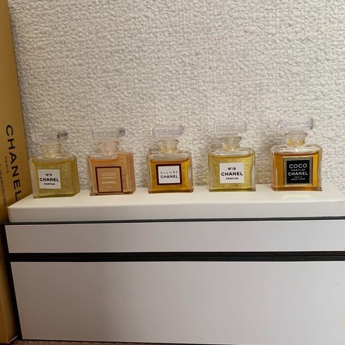 CHANEL Fragrance Wardrobe Mini Perfume 5-Piece Set No.5 No.19 includes ...