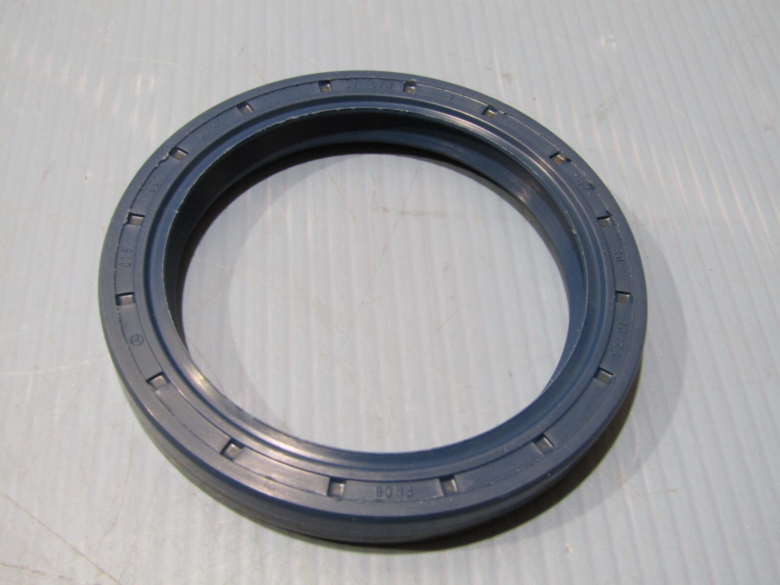 Mercedes Sprinter 901 Differtial Shaft Seal Ring Genuine A0159970147 ...