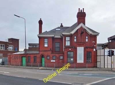 Photo 12x8 Great Union Street, Kingston upon Hull The Waterloo Tavern ...
