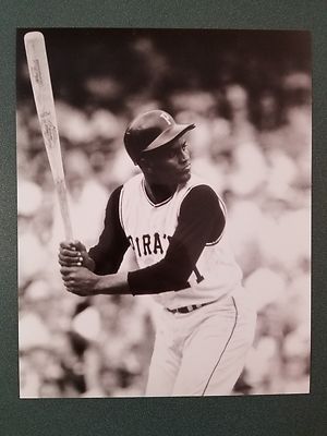Roberto Clemente 60's batting stance Photo-48 | eBay
