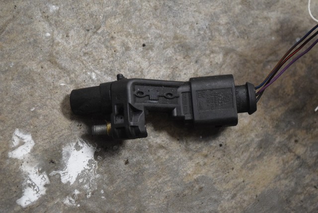 GENUINE SKODA/VW/SEAT/AUDI CRANK IMPULSE SENSOR PART NO:036906433A FITS ...