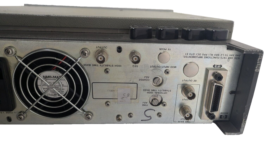 HP Hewlett Packard 8656B Signal Generator 0.1-990 MHz - Read ...